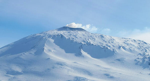 World's Southernmost Active Volcano Spews $6,000 Worth of Gold Per Day ...