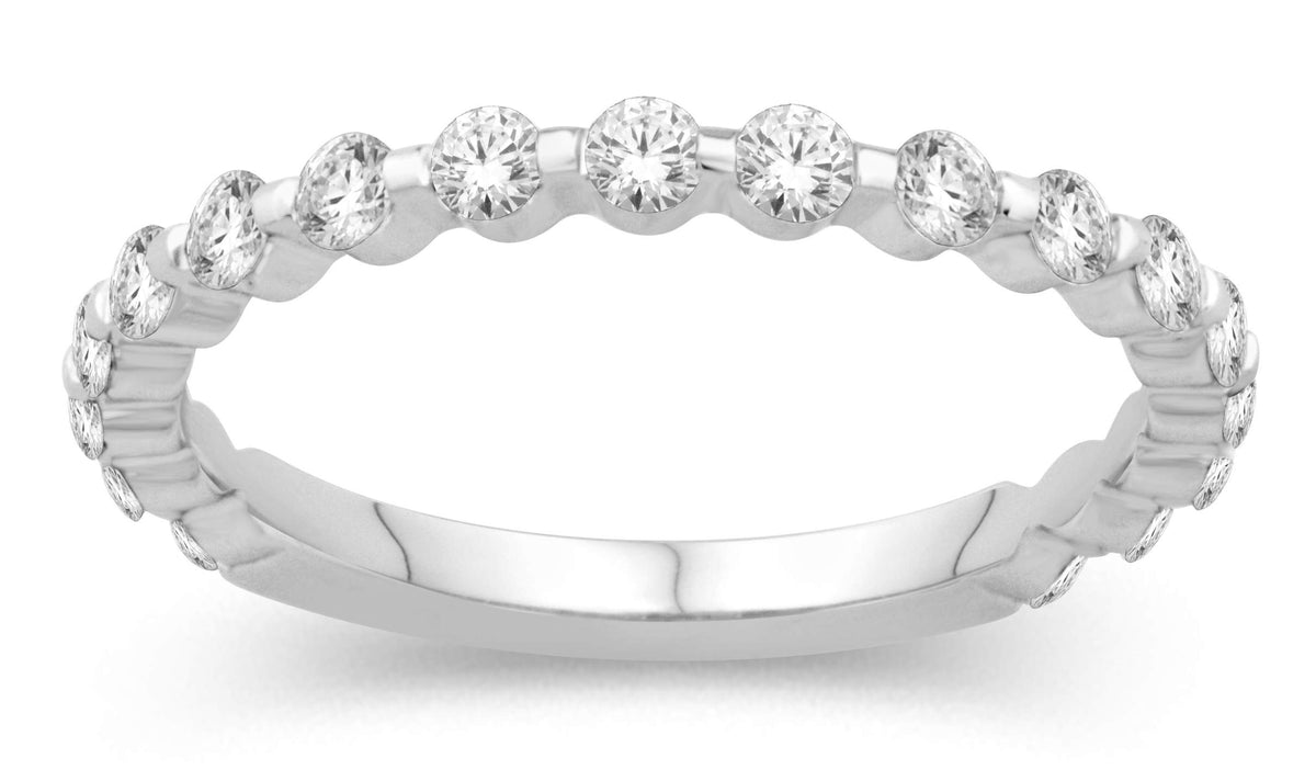 Diamond Designs White 18 Karat Gold Wedding Band Size 6.5